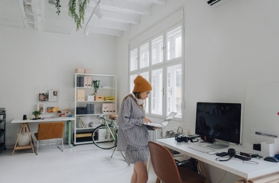 How to Handle Inappropriate Attire in the Workplace - PrideStaff