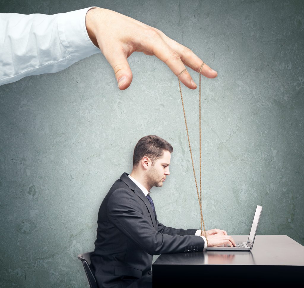 Are You Micromanaging to Death? How to Spot and Avoid It - PrideStaff